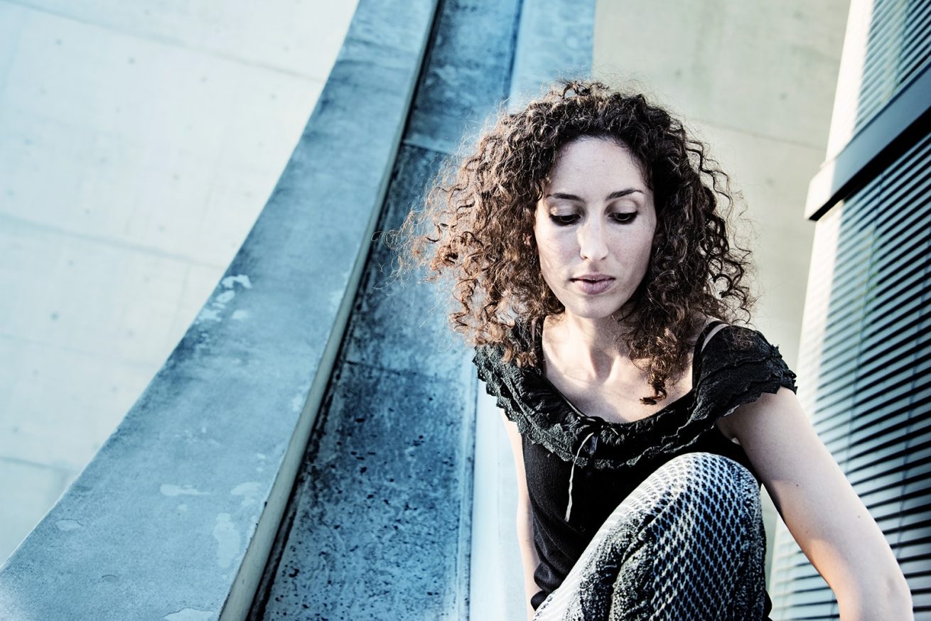 Portrait an den Gebäuden im Regierungsviertel in Berlin | Andrea Künstle